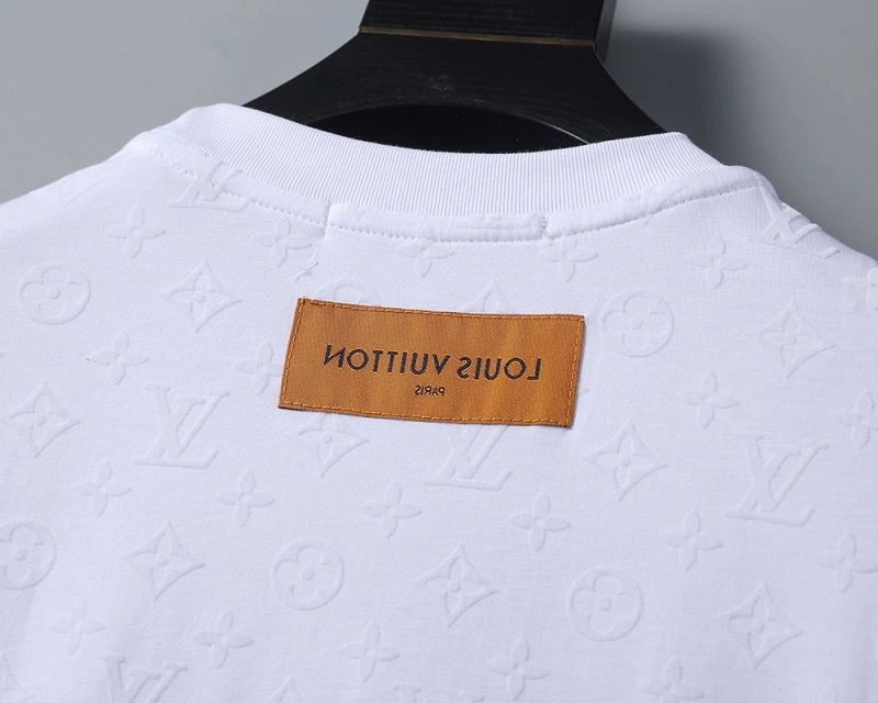 Inexpensive Louis Vuitton T-Shirts