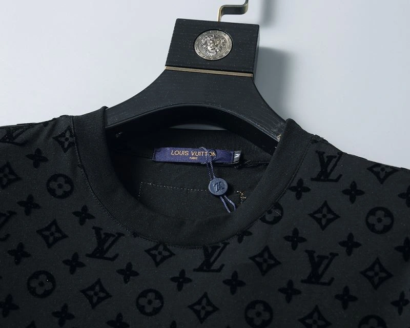 Inexpensive Louis Vuitton T-Shirts