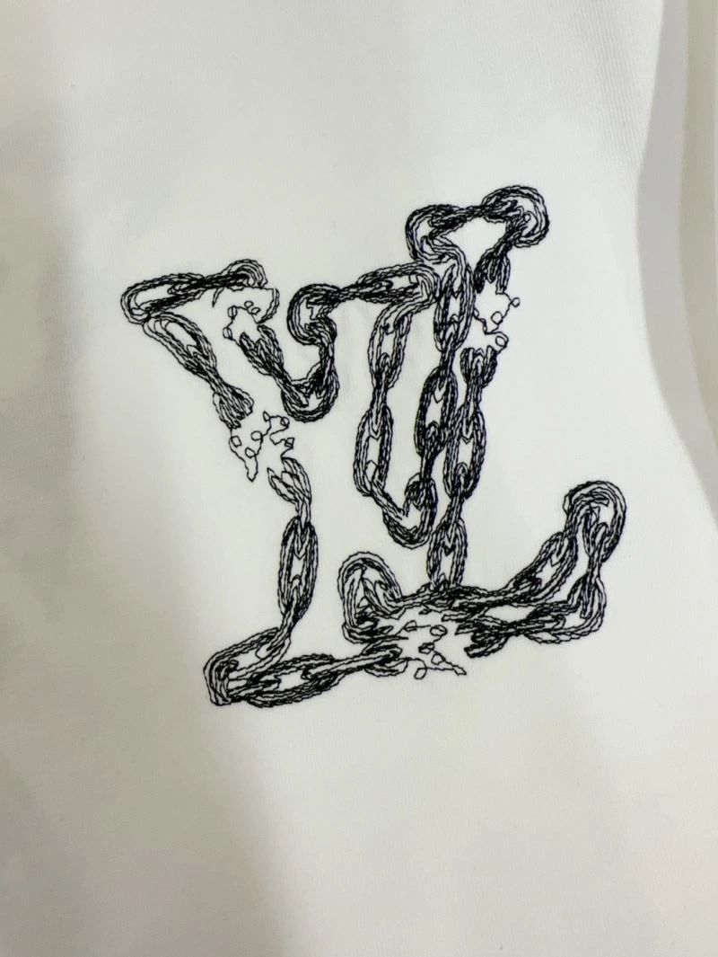 Accurate model Louis Vuitton T-Shirts