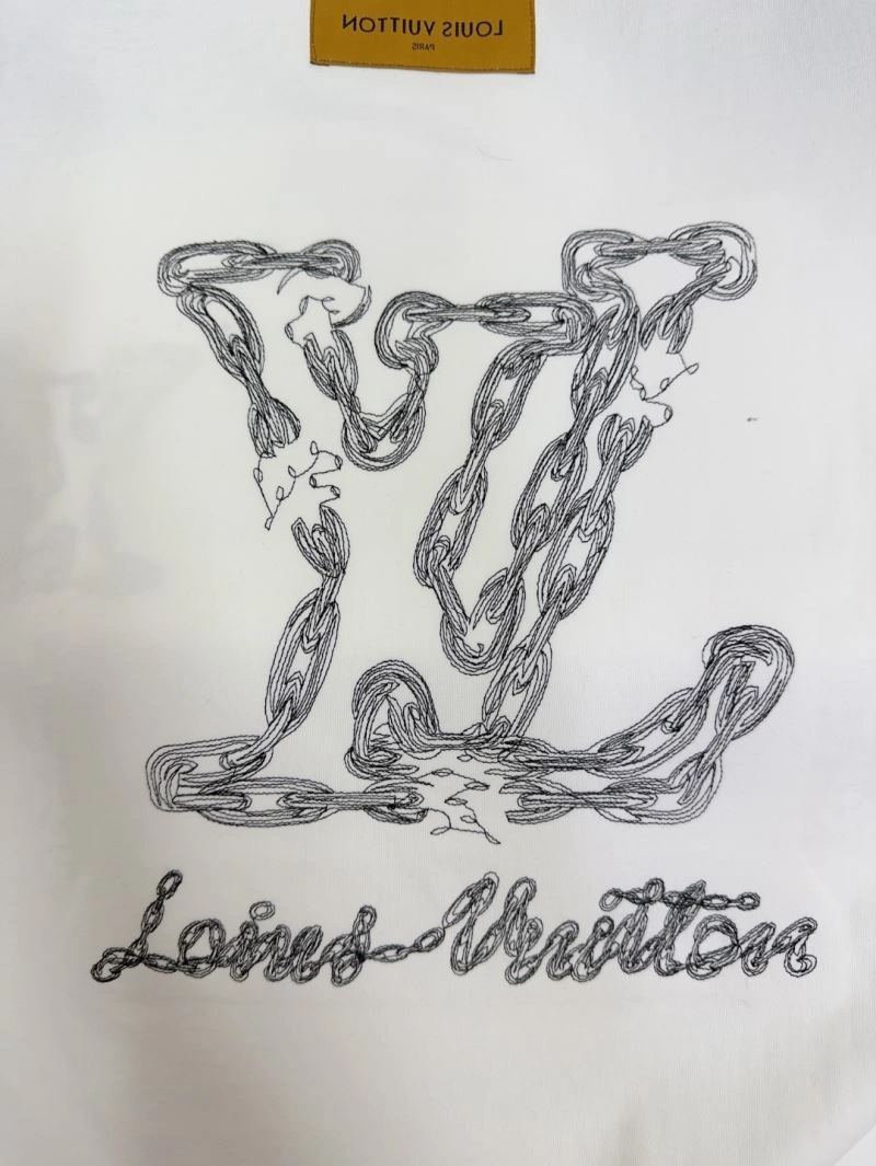 Accurate model Louis Vuitton T-Shirts