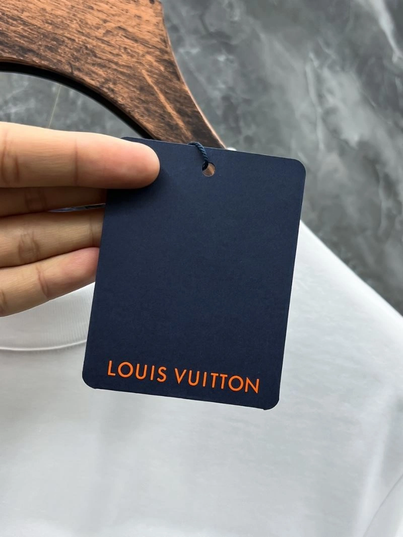 Bargain Louis Vuitton T-Shirts