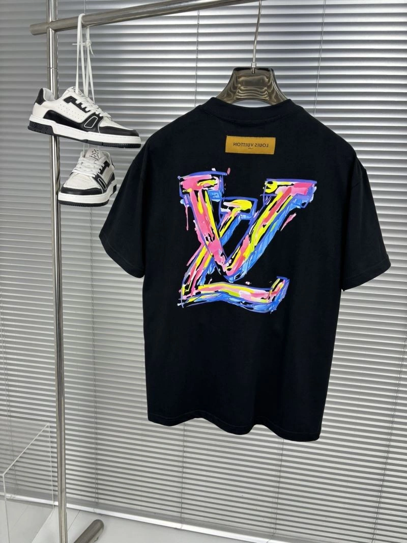 Bargain Louis Vuitton T-Shirts