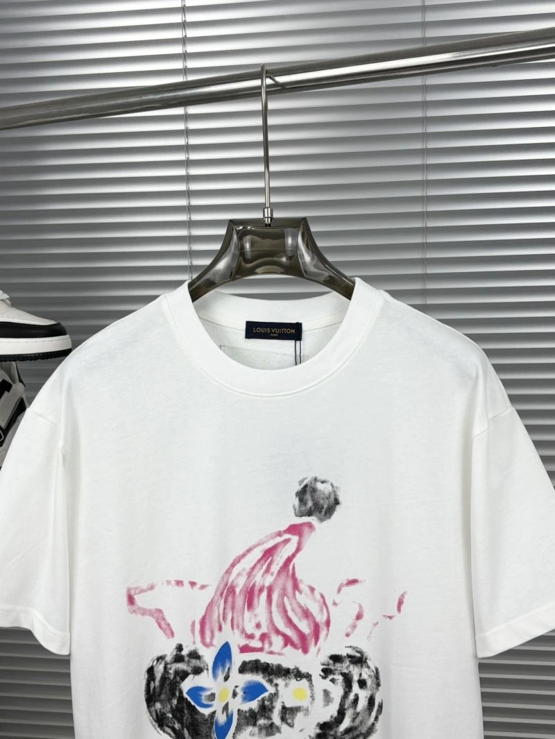 Indistinguishable Louis Vuitton T-Shirts