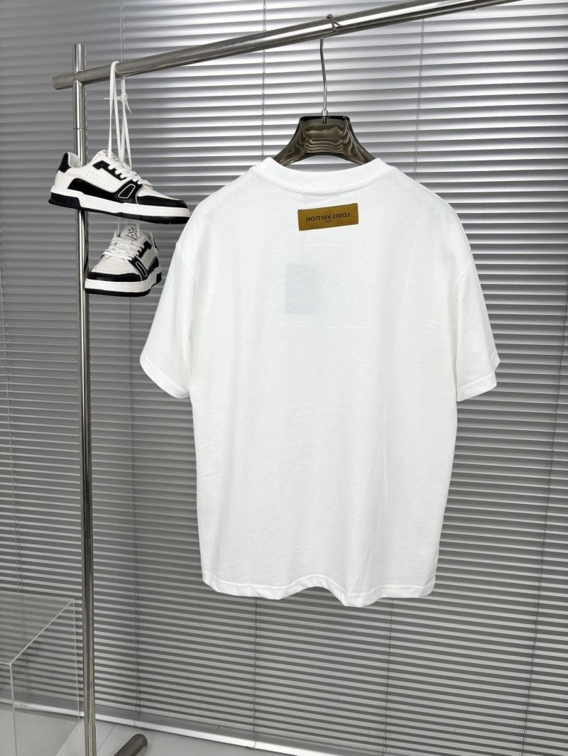 Indistinguishable Louis Vuitton T-Shirts