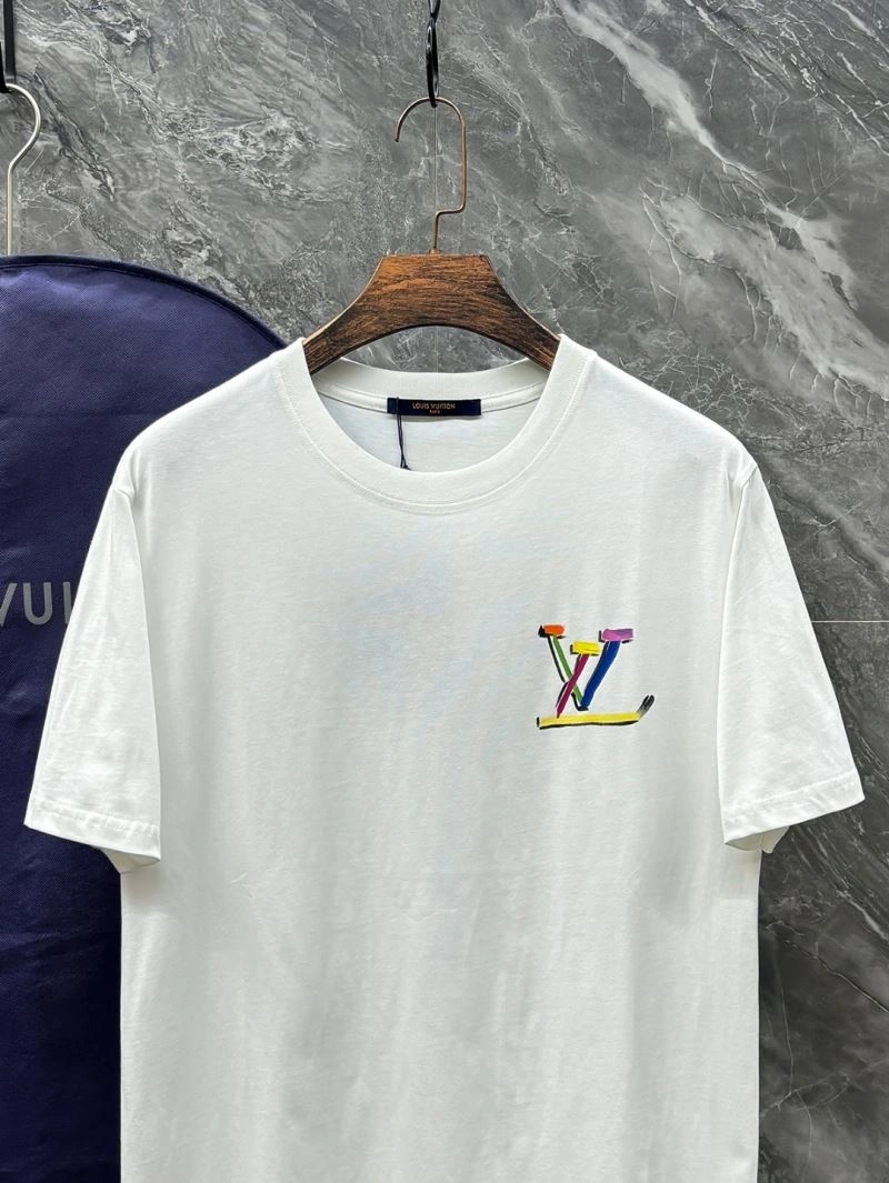 Indistinguishable Louis Vuitton T-Shirts