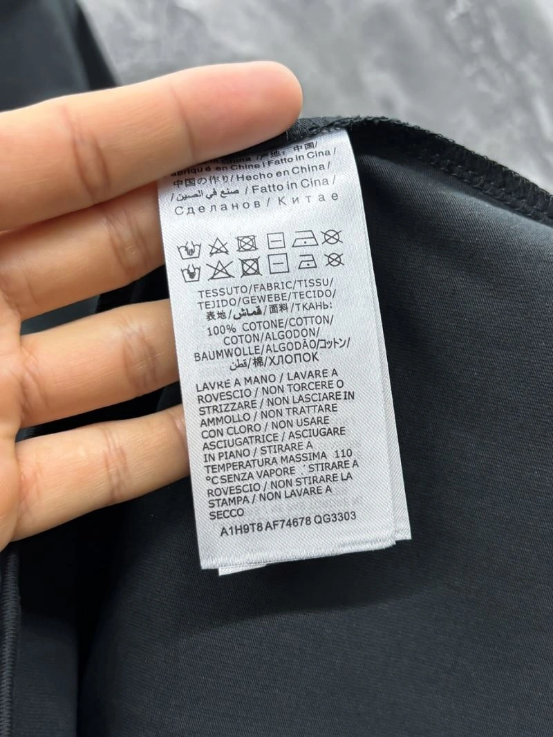 High accuracy Louis Vuitton T-Shirts