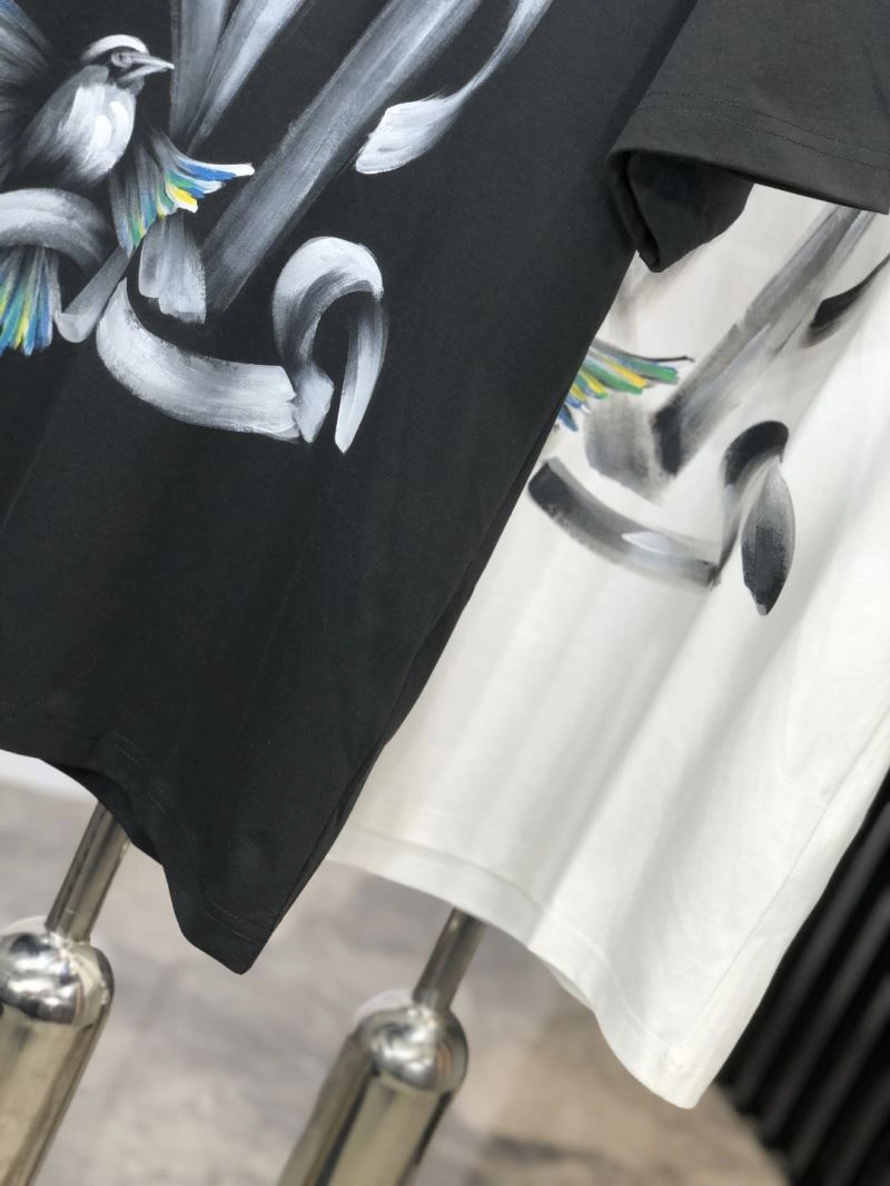 Bargain Louis Vuitton T-Shirts