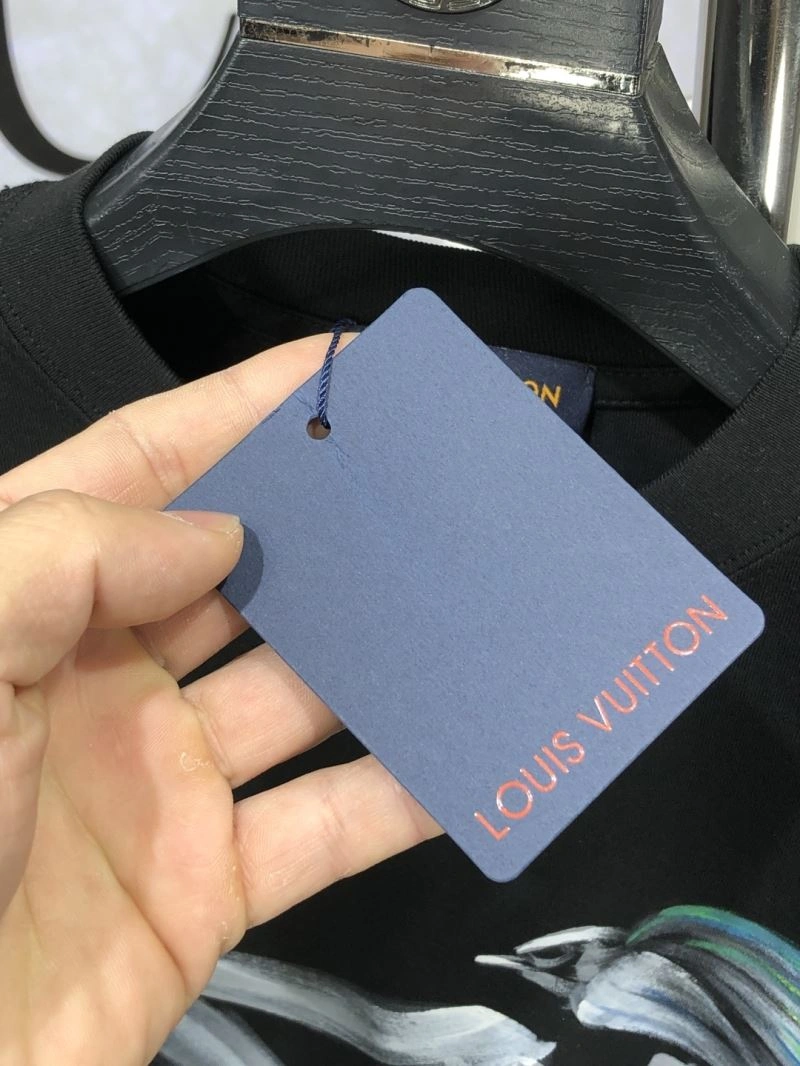 Bargain Louis Vuitton T-Shirts
