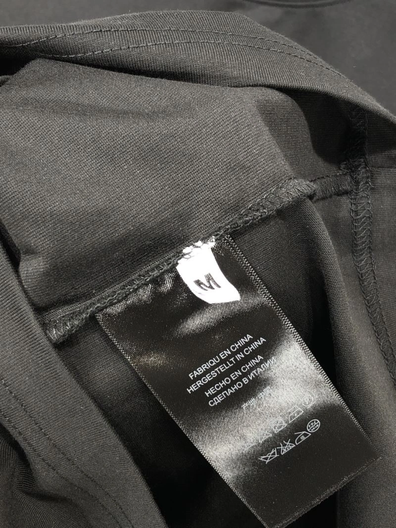 Bargain Louis Vuitton T-Shirts