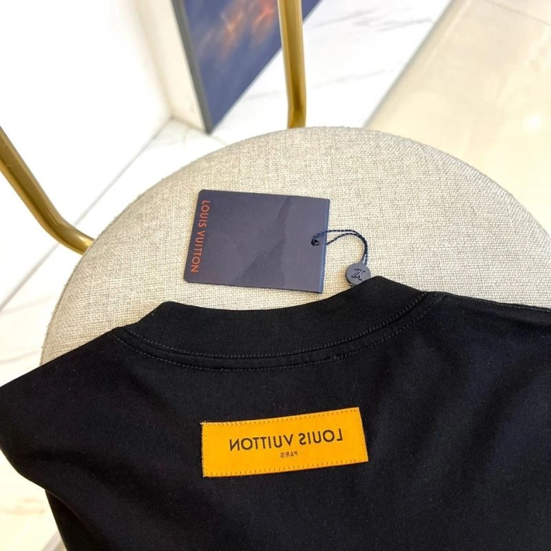 High fidelity Louis Vuitton T-Shirts