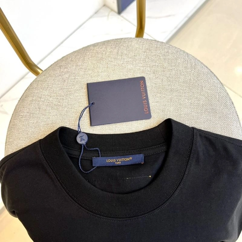 High accuracy Louis Vuitton T-Shirts