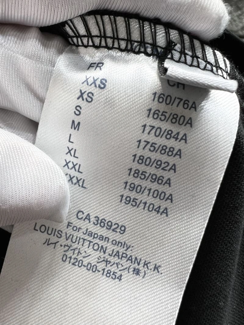 Bargain Louis Vuitton T-Shirts