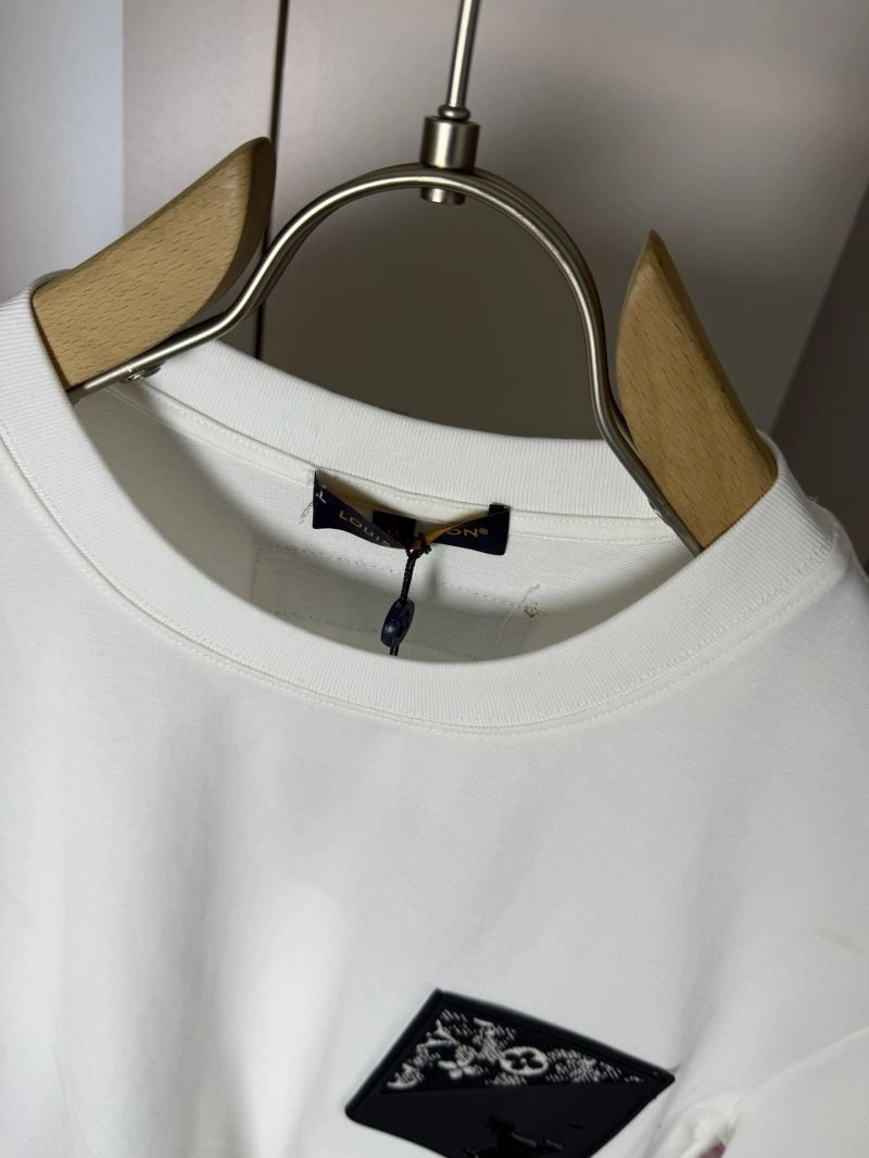 Cut-rate Louis Vuitton T-Shirts