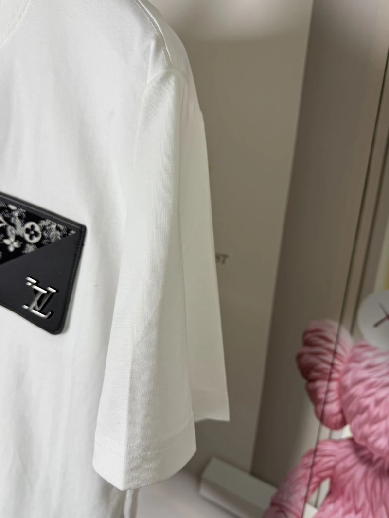 Cut-rate Louis Vuitton T-Shirts