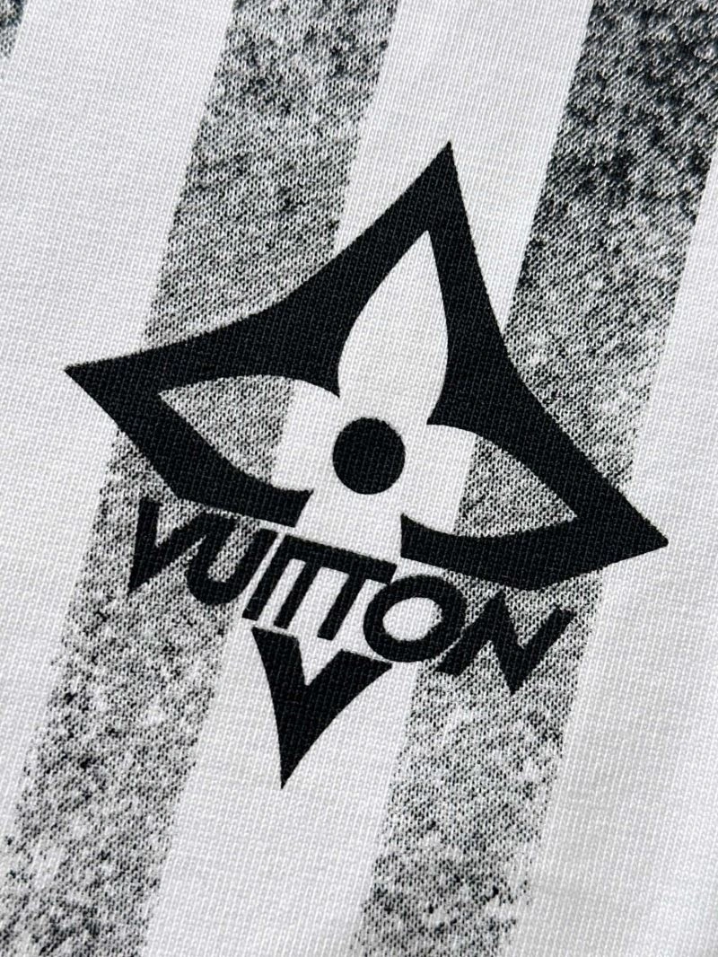 Indistinguishable Louis Vuitton T-Shirts