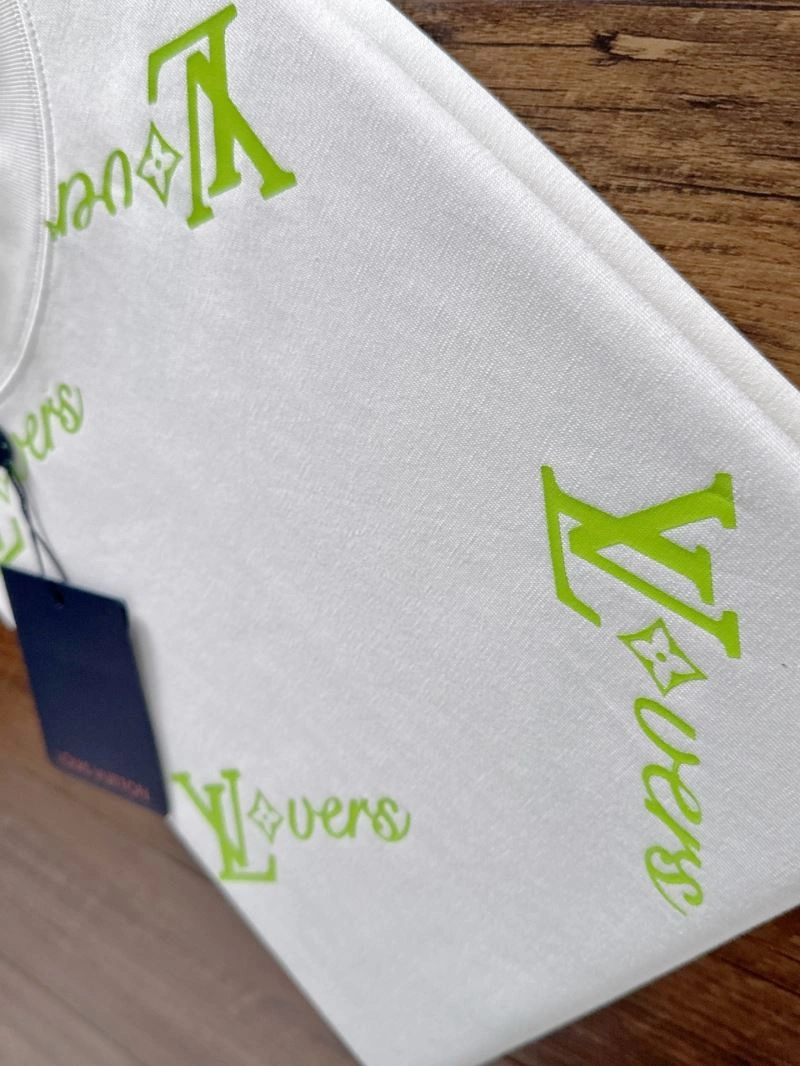 Precise copy Louis Vuitton T-Shirts