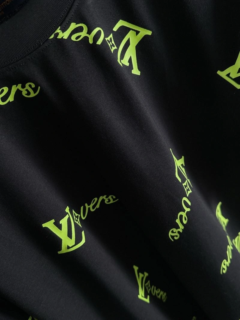 Precise copy Louis Vuitton T-Shirts