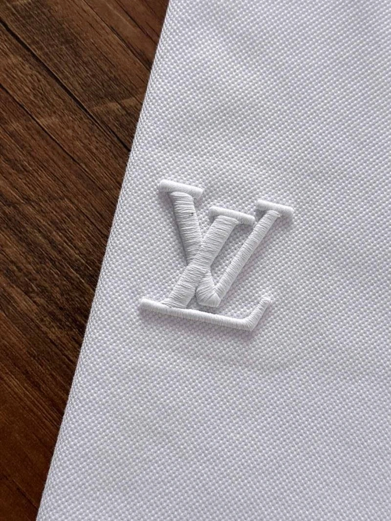 Factory-made Louis Vuitton T-Shirts