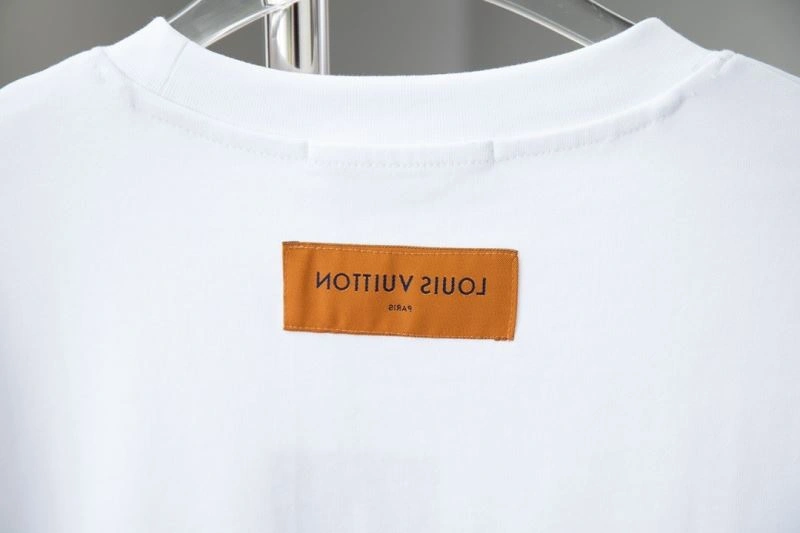 Exact replica Louis Vuitton T-Shirts