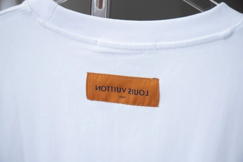Exact replica Louis Vuitton T-Shirts