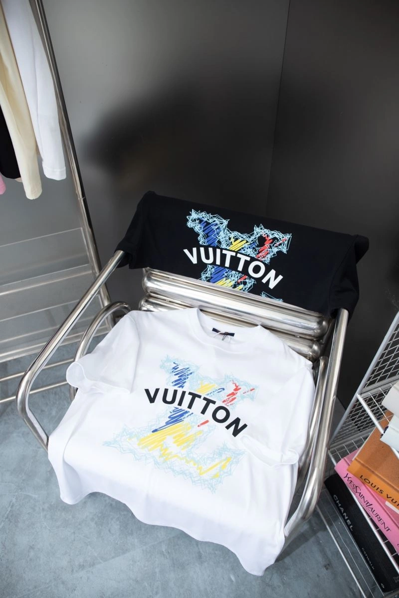 Exact replica Louis Vuitton T-Shirts