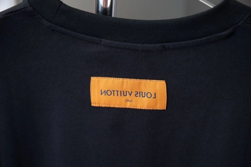 High accuracy Louis Vuitton T-Shirts