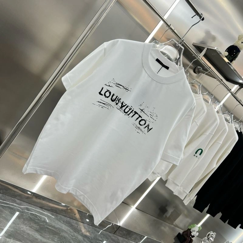Top mirror Louis Vuitton T-Shirts
