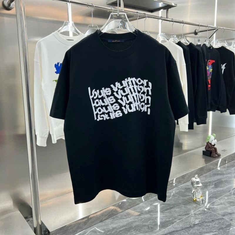 Top match Louis Vuitton T-Shirts