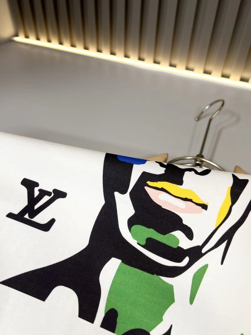 Factory-made Louis Vuitton T-Shirts