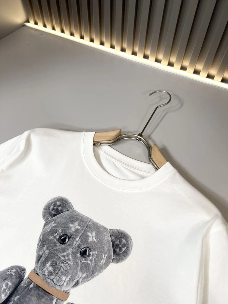 Official Louis Vuitton T-Shirts