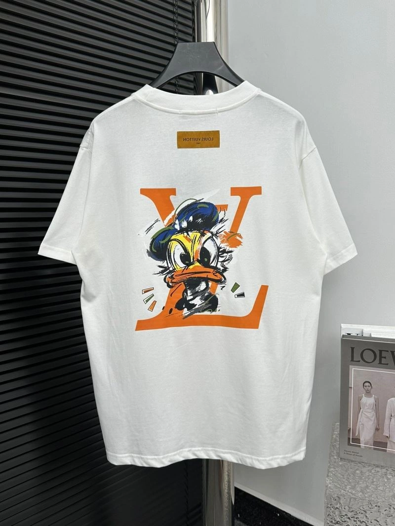 Accurate model Louis Vuitton T-Shirts