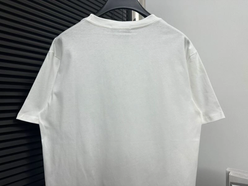 Bargain Louis Vuitton T-Shirts