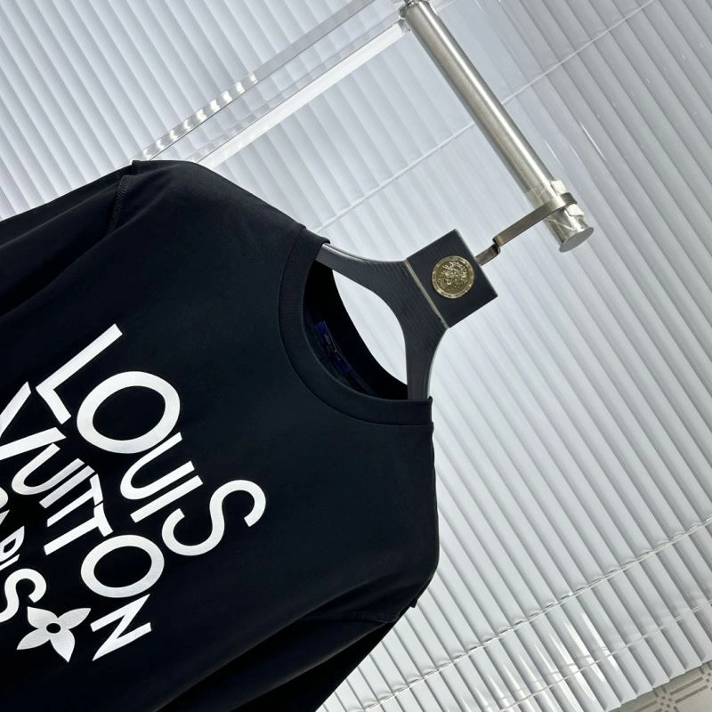 Low-cost Louis Vuitton T-Shirts
