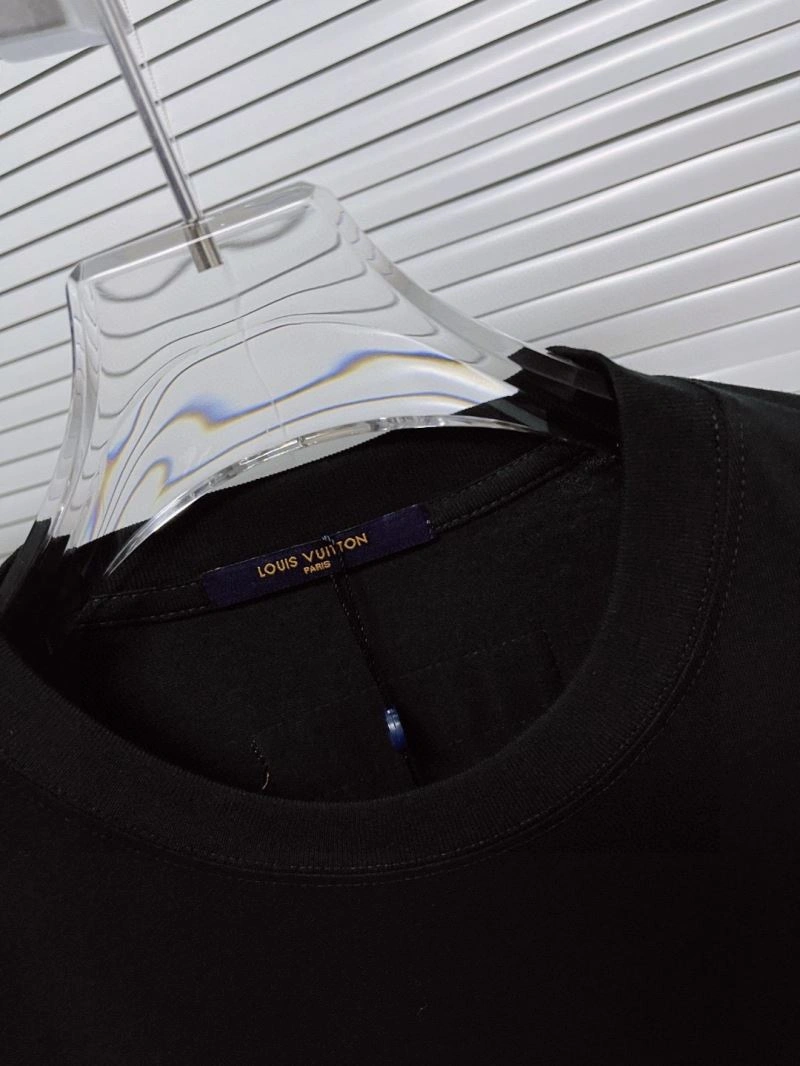 Top mirror Louis Vuitton T-Shirts