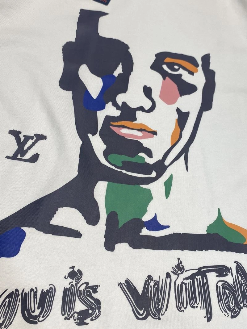 Accurate model Louis Vuitton T-Shirts