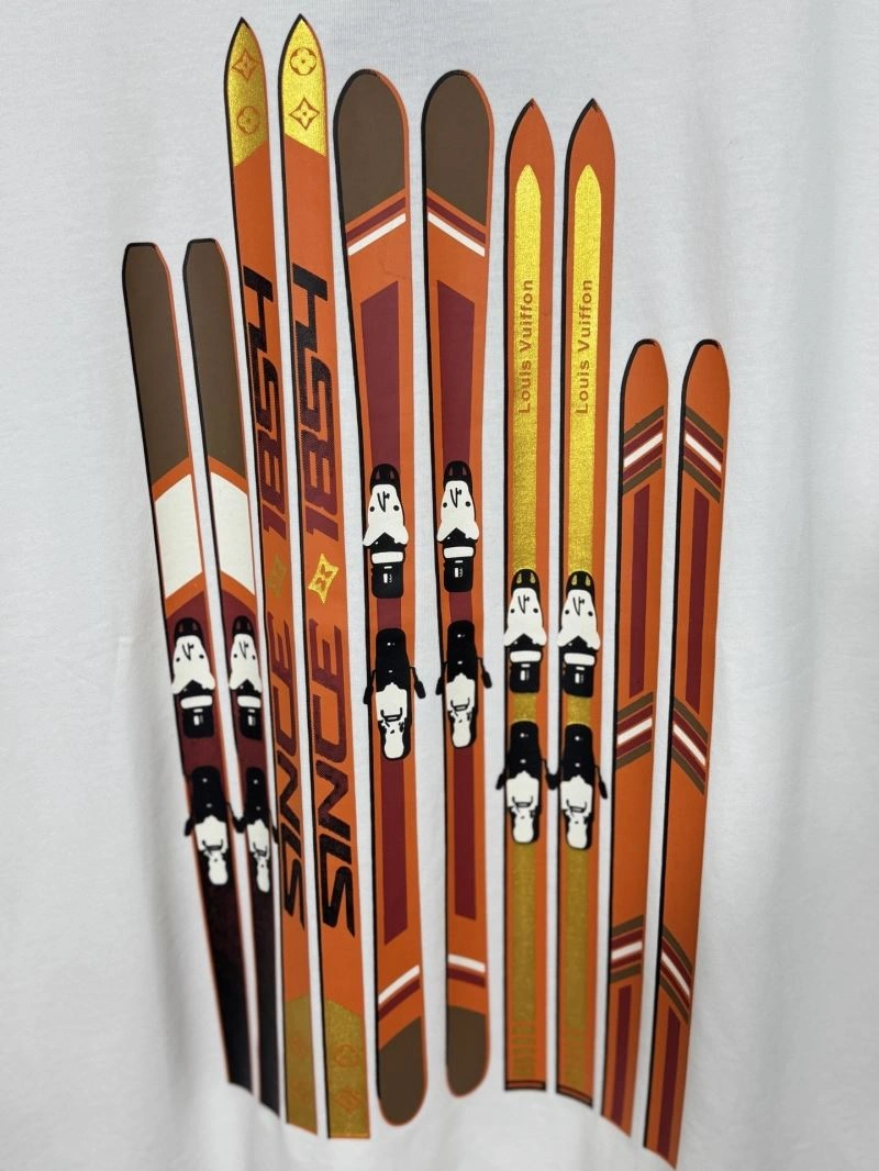 Accurate model Louis Vuitton T-Shirts