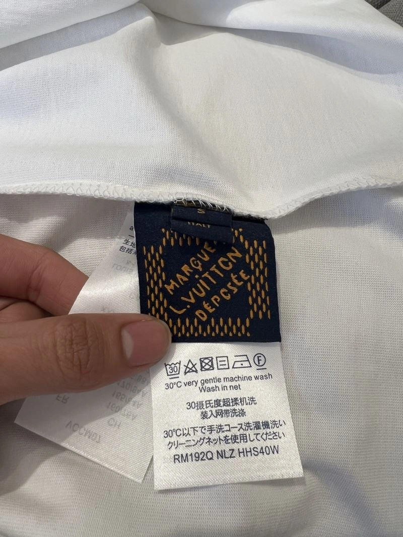 Indistinguishable Louis Vuitton T-Shirts