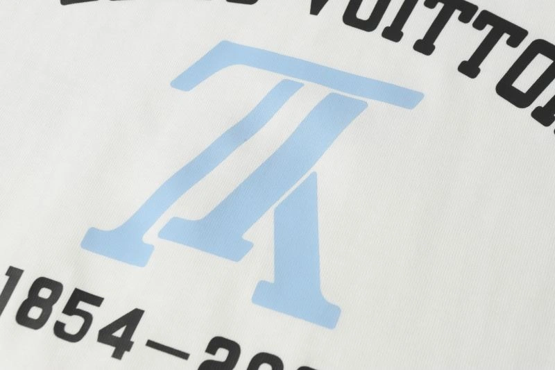 Indistinguishable Louis Vuitton T-Shirts
