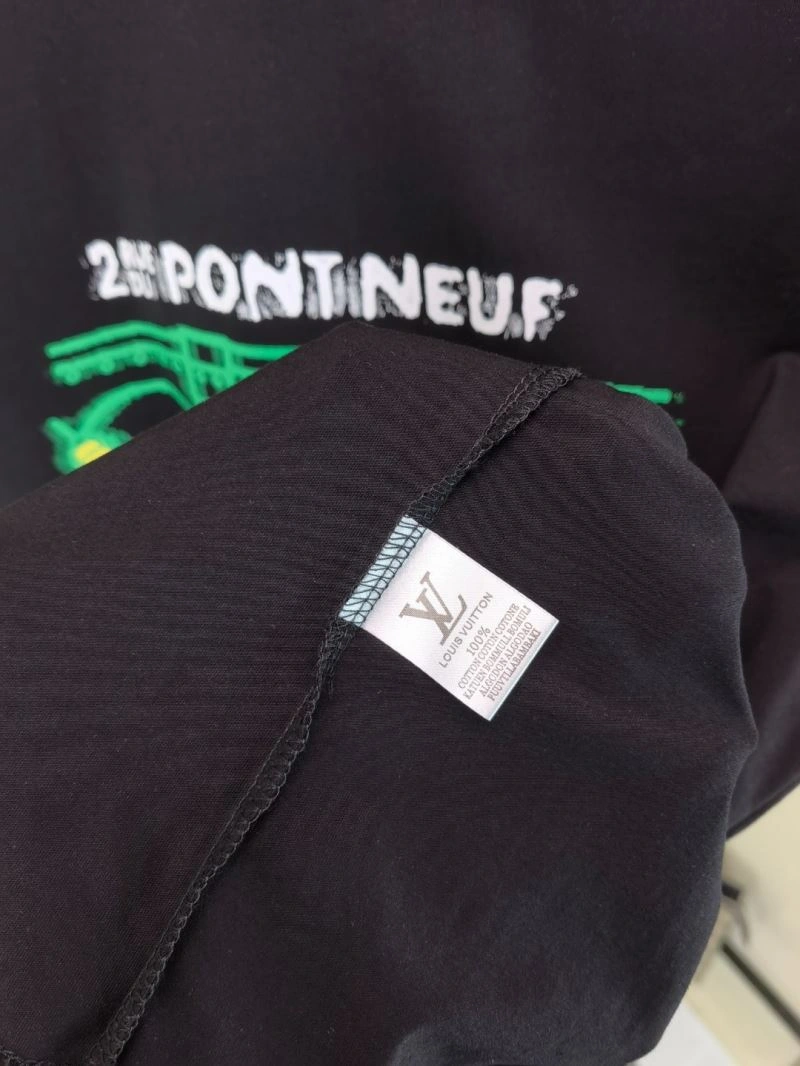 Top match Louis Vuitton T-Shirts