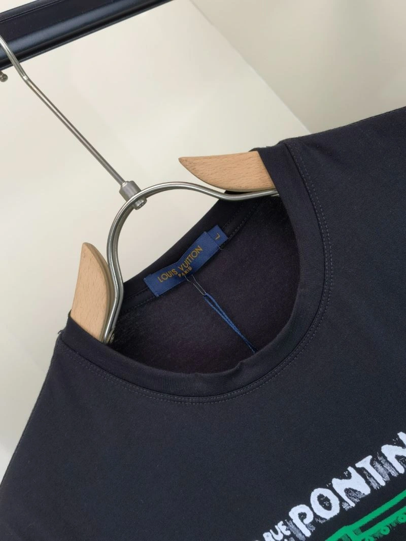 Top match Louis Vuitton T-Shirts