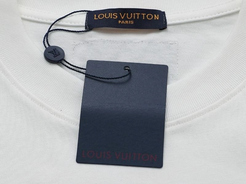 Bargain Louis Vuitton T-Shirts