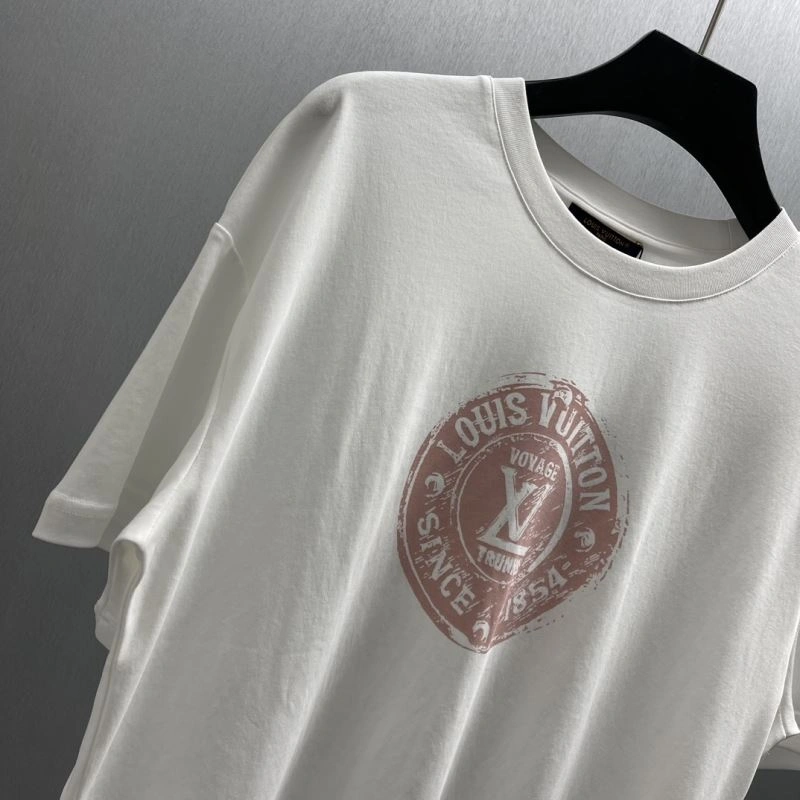 Indistinguishable Louis Vuitton T-Shirts