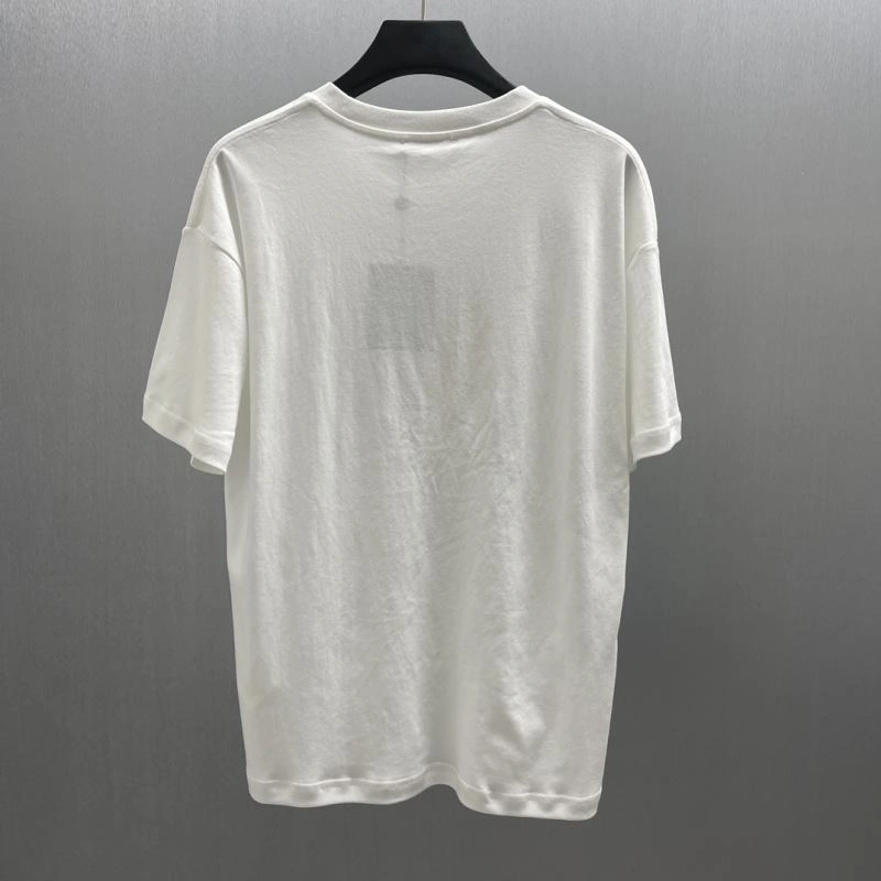 Indistinguishable Louis Vuitton T-Shirts