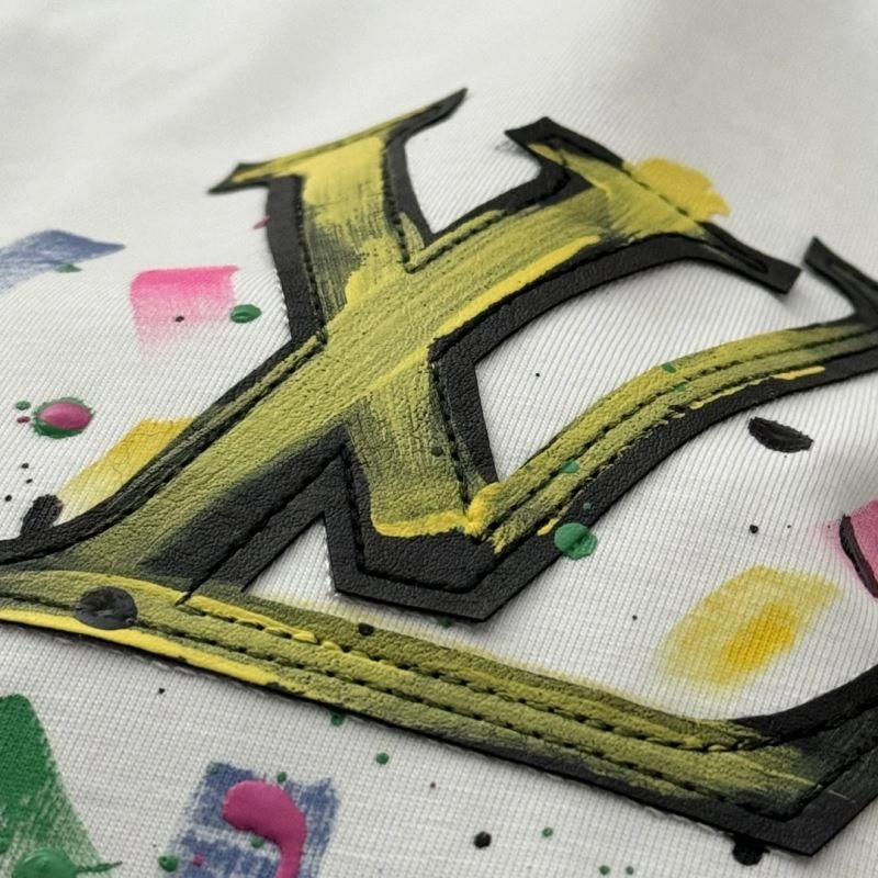 Low-cost Louis Vuitton T-Shirts
