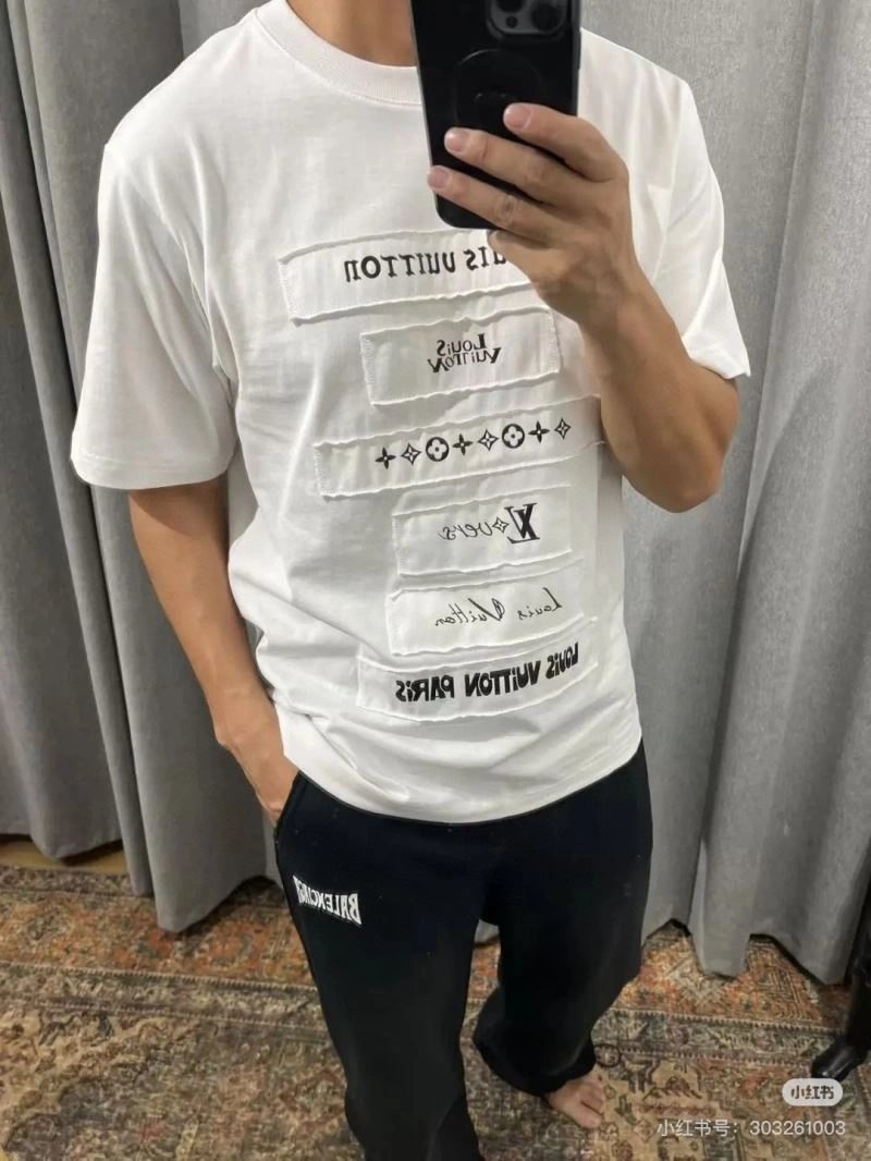 Top match Louis Vuitton T-Shirts