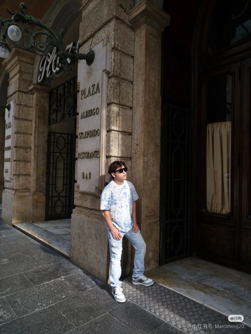 Low-cost Louis Vuitton T-Shirts