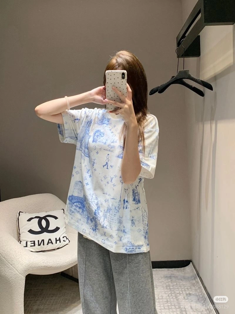 Low-cost Louis Vuitton T-Shirts