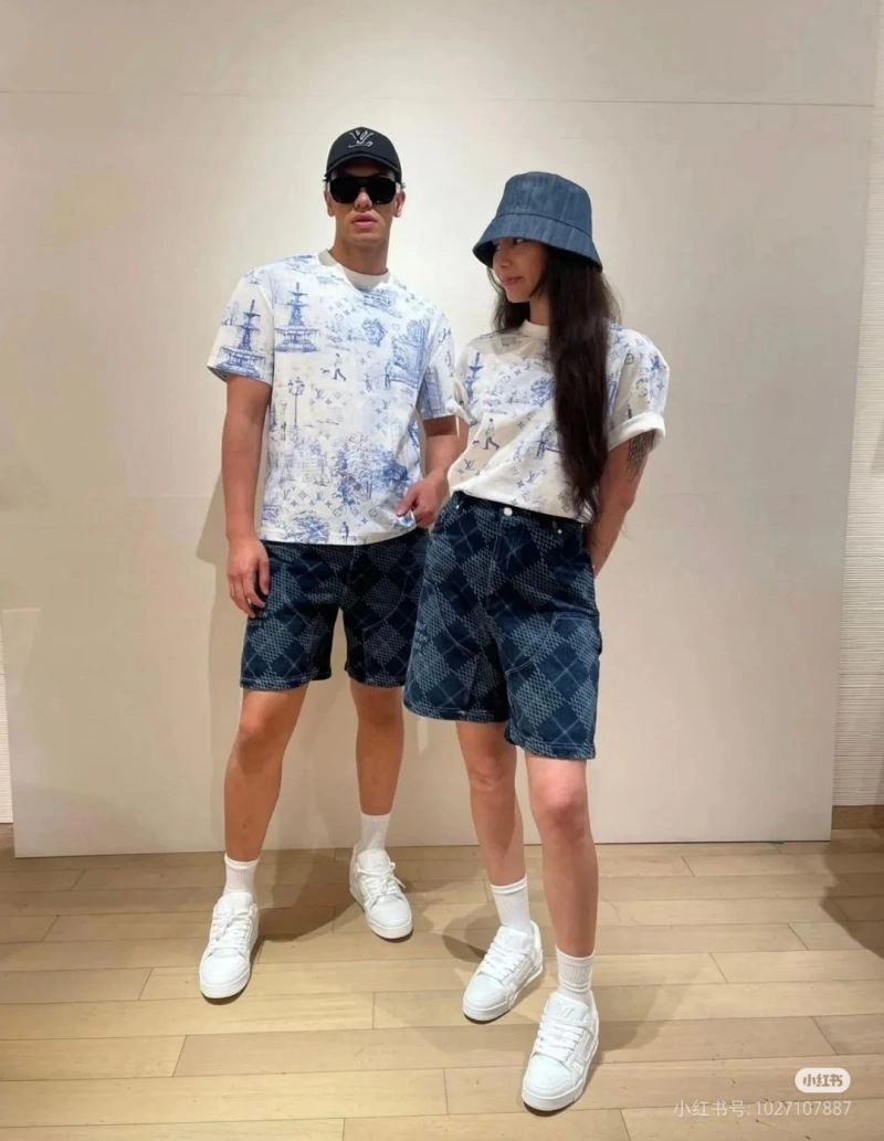 Low-cost Louis Vuitton T-Shirts