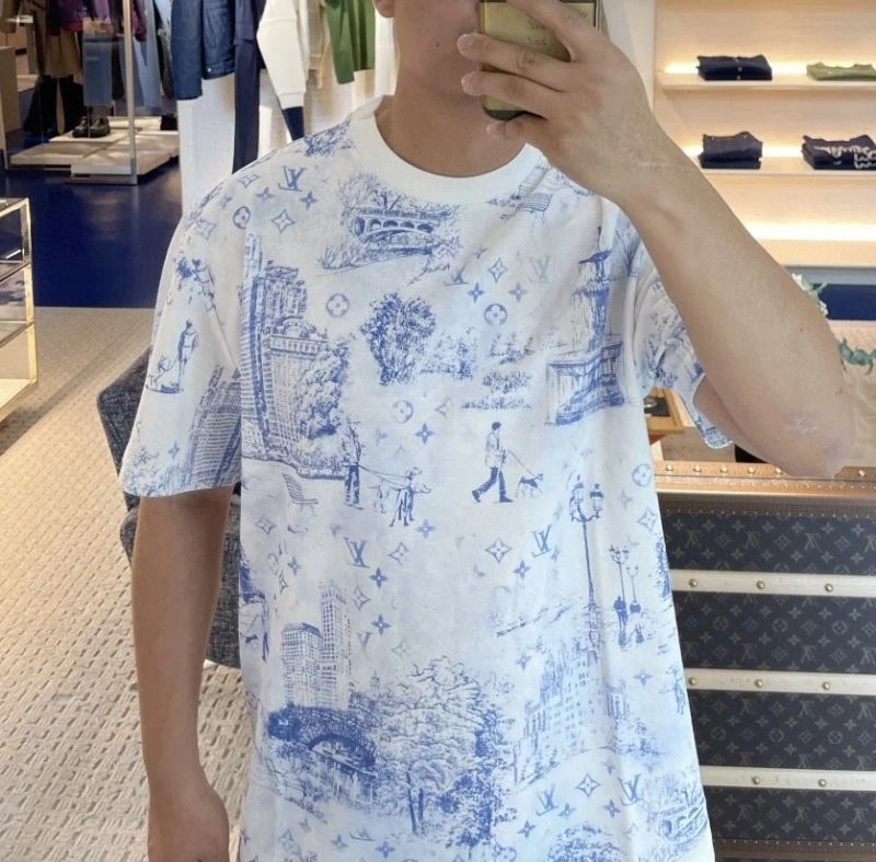 Low-cost Louis Vuitton T-Shirts