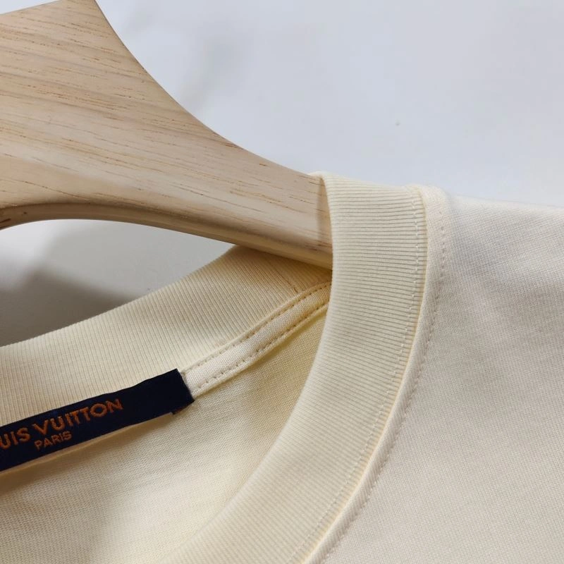 Low-cost Louis Vuitton T-Shirts